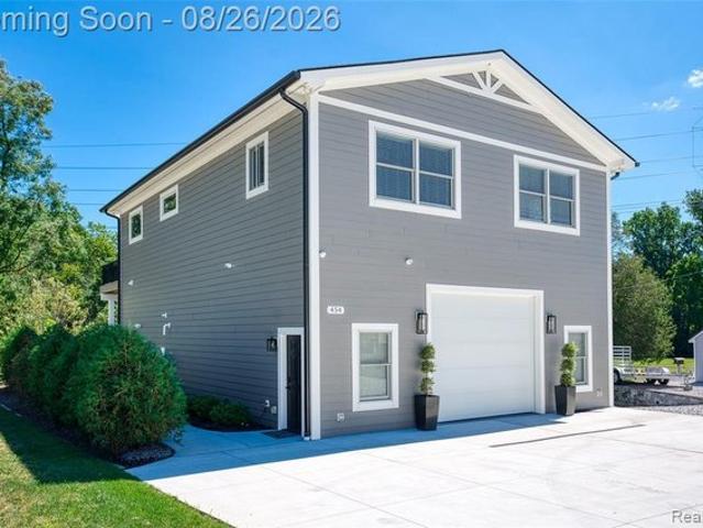 454 E Shore Dr, Northfield Township, MI 48189