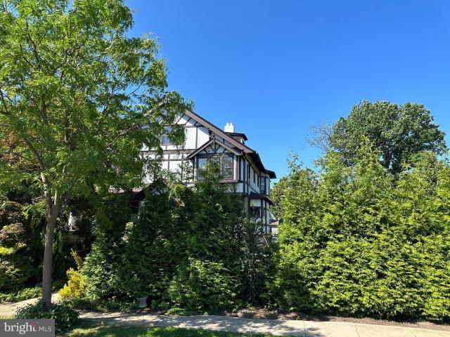454 Forrest Avenue