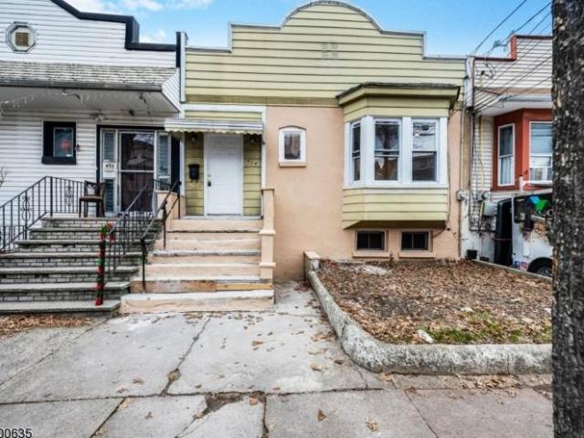 454 N 11th St, Newark, NJ 07107