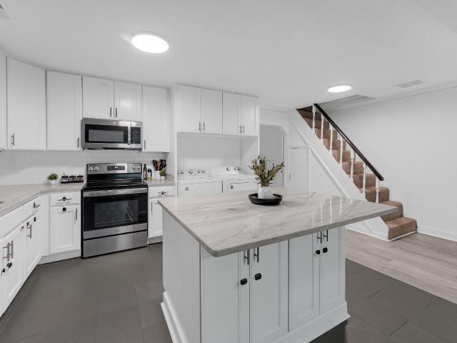 454 s center st