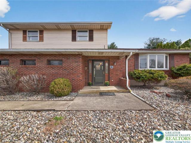 454 Spruce Ln, Nazareth, PA 18064 | Compass
