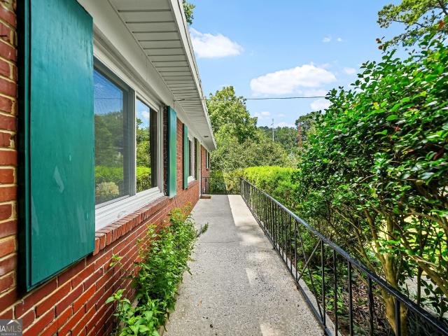 454 Superior Avenue