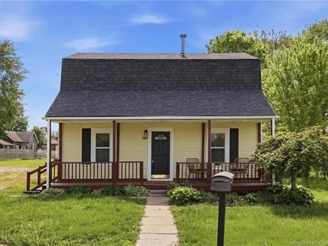 454 Penn Ave, Sellersburg, IN 47172