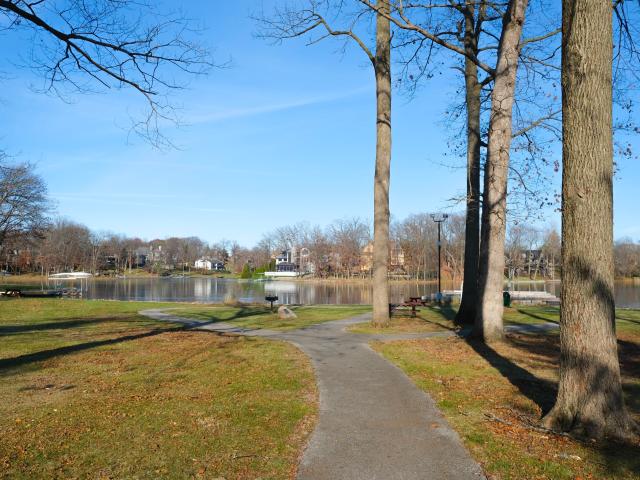 454 Roxbury Rd, Valparaiso, IN 46385 | MLS #842362