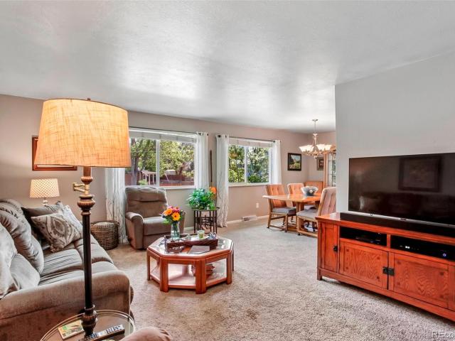 454 W Acoma Drive