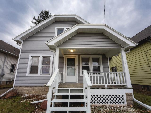 454 W Kilbourn Ave, West Bend, WI 53095 | MLS #1954 | Compass