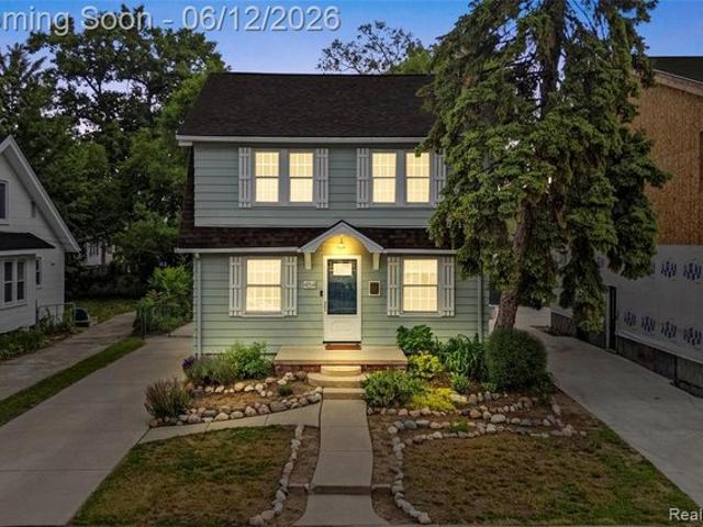 454 W Saratoga St, Ferndale, MI 48220