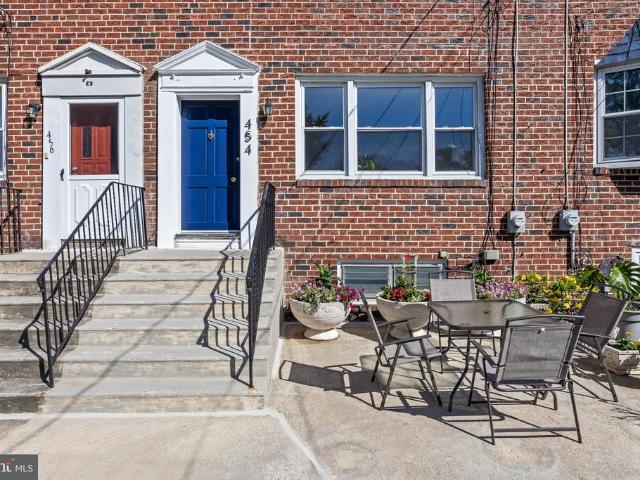 454 Woodlawn Terrace