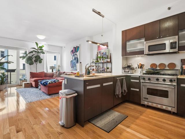 454 West 54th Street, New York, NY
