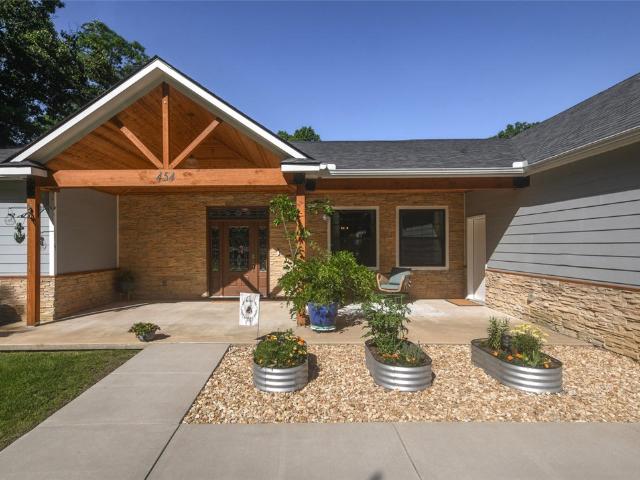 454 Whitetail Road
