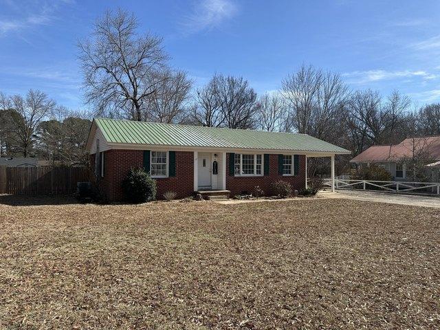 454 White Ave, Henderson, TN 38340