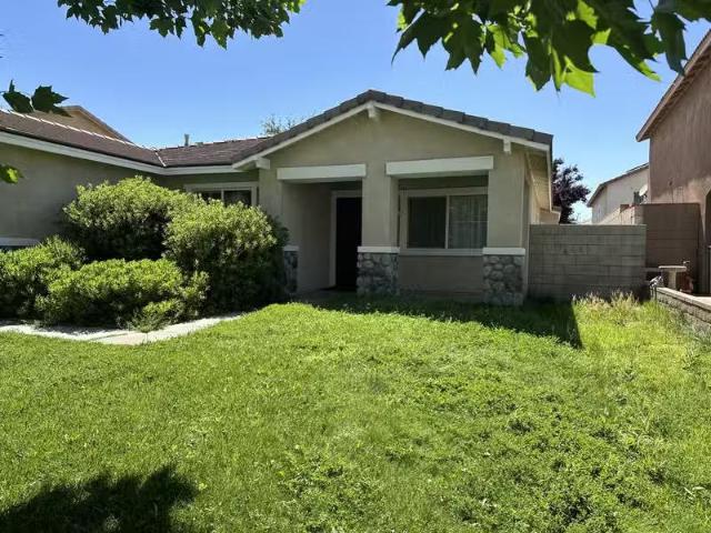 45559 Robinson Drive, Lancaster, CA 93535