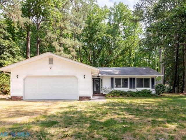 4555 Mallard Dr, Gloucester, VA 23061