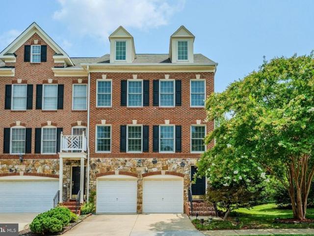 4555 Gossamer Way, Fairfax, VA 22033