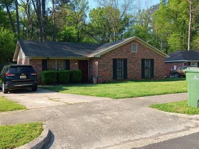 4555 Lonesome Pine Dr, Montgomery, AL 36108