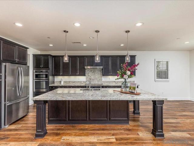 45564 Gresham