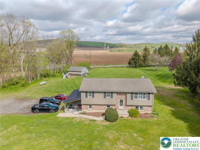 4556 Chestnut Dr, Bangor, PA 18013 | MLS #775403 | Compass