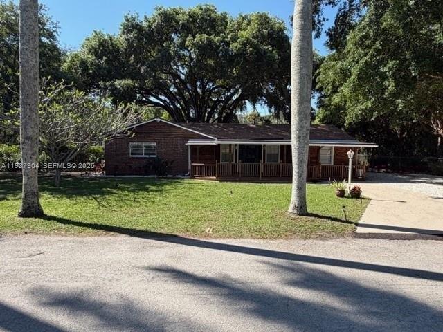 4556 Woodmere Ln, Lake Worth, FL 33463