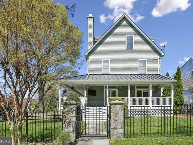 4557 Fairfield Dr, Bethesda, MD 20814