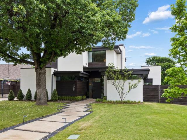 4558 Ridge Road