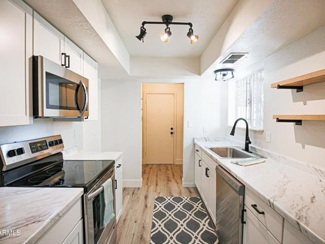 4558 W Maryland Ave, Glendale, AZ 85301