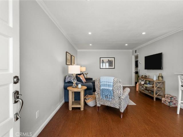 4558 Willis Ave, Unit 103, Sherman Oaks, CA 91403 | MLS #SR26081 | Compass