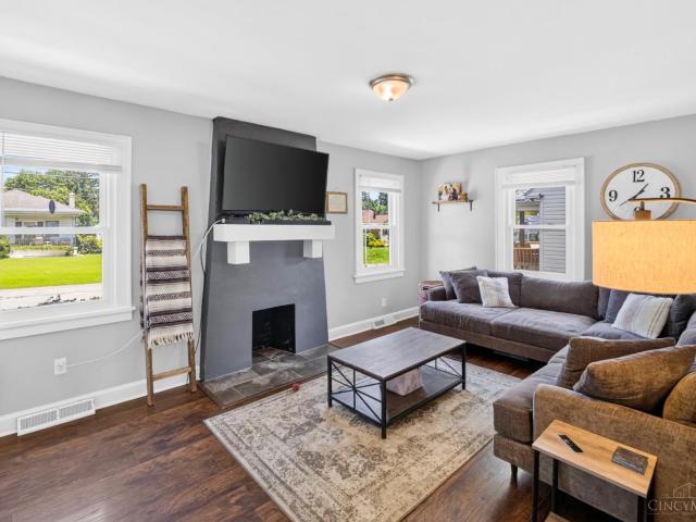 4559 Buxton Road