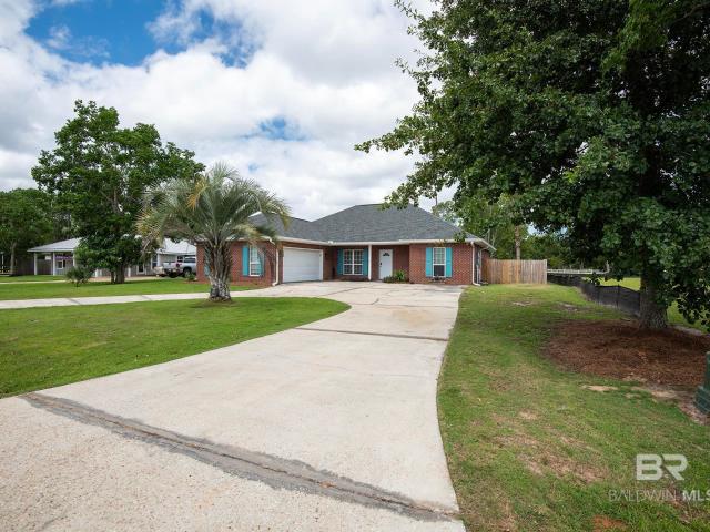 4559 Coral Circle