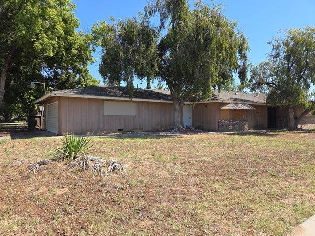 4559 E Clinton Ave, Fresno, CA 93703