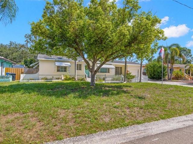 4559 Yardley Ave N, Saint Petersburg, FL 33713