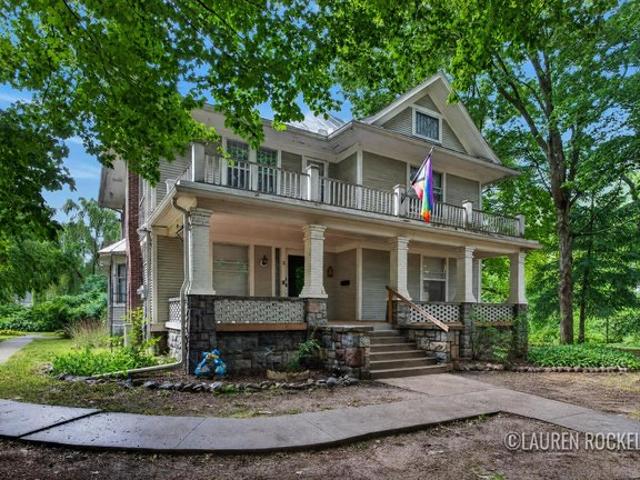 4550 Bowen Blvd SE, Grand Rapids, MI 49508