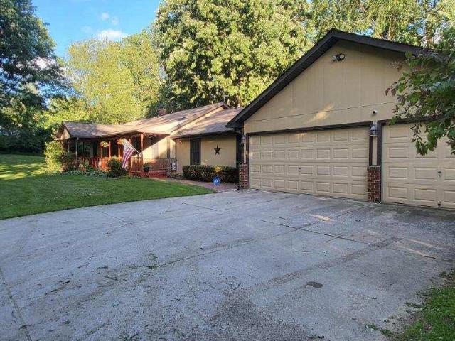 4550 Hummer Lake Road