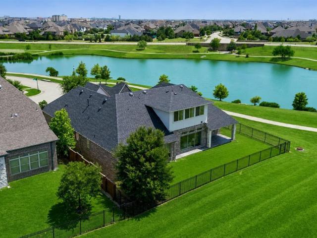 4550 Honeyvine Lane