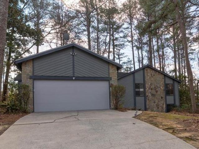 4550 Parkcrest Ct NE, Marietta, GA 30068