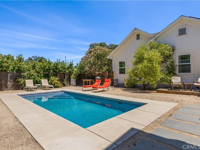 4550 Soda Bay