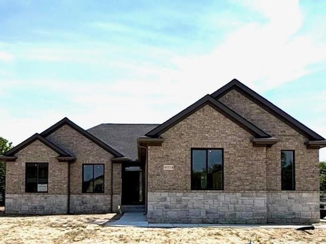 45514 Gable Dr, Macomb, MI 48044