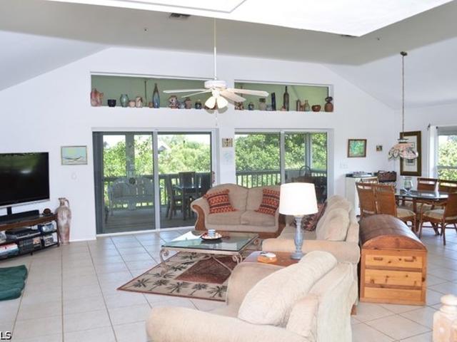 4551 Bartlett Pkwy, Captiva, FL 33924