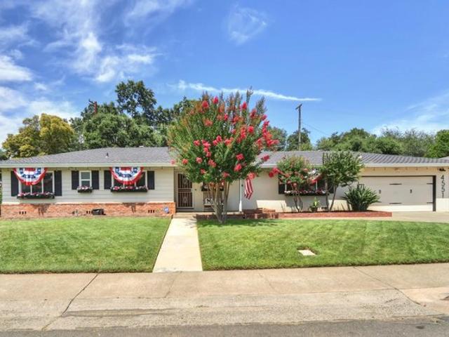 4551 Dartmouth Dr, Sacramento, CA 95841