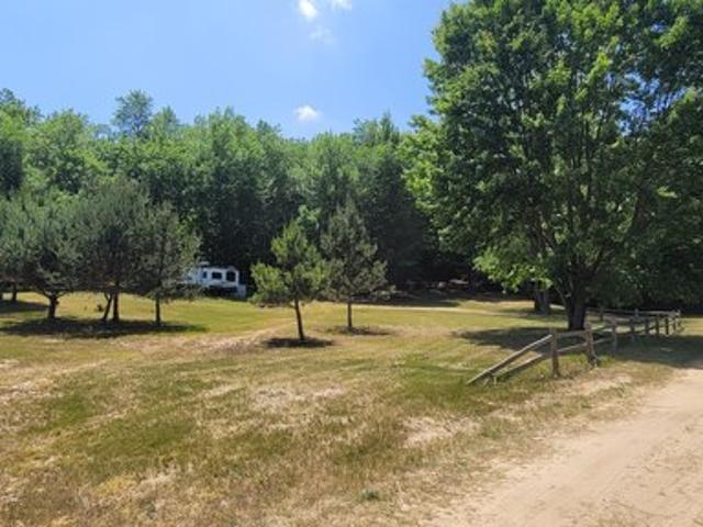 4551 E Deer Cove Rd, Custer, MI 49405