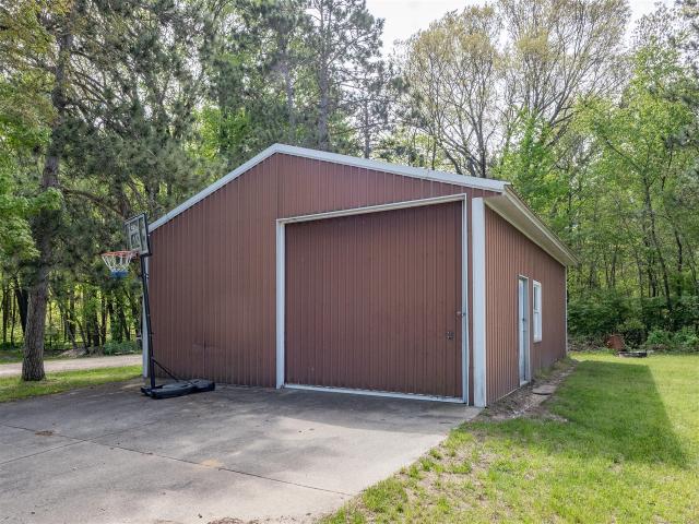 45523 Eleanor Drive