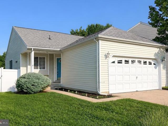 45525 Coosan Ct, Great Mills, MD 20634