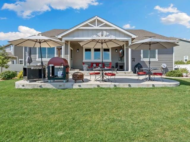 4553 Bishopsgate Dr, Windsor, CO 80550