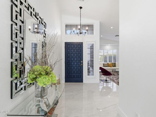 4553 e carolina drive