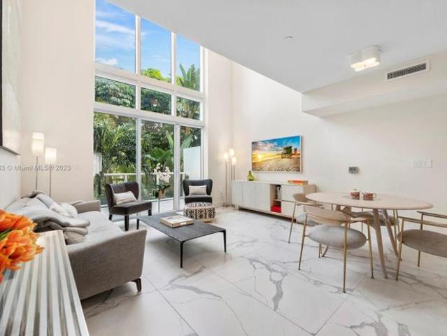 455 39th St NE #305, Miami, FL 33137