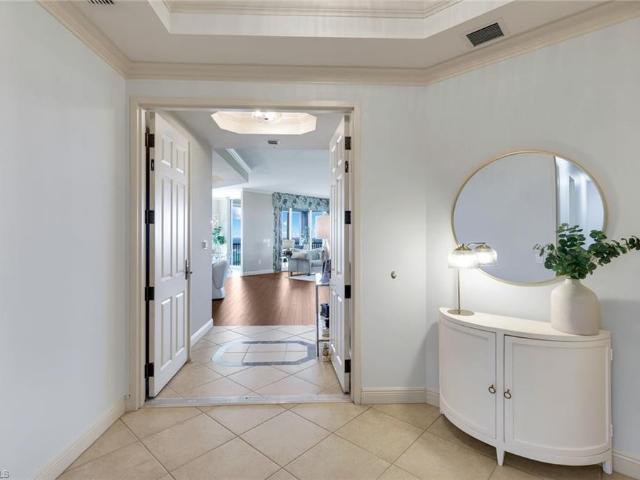 455 Cove Tower Dr, Unit 1701, Naples, FL 34110 | MLS #226026