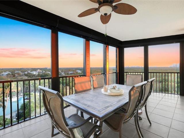 455 Cove Tower Dr, Unit 801, Naples, FL 34110 | MLS #225078