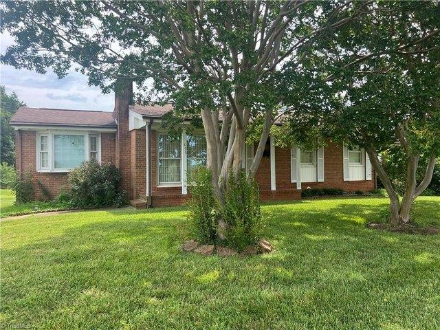 455 Cave Rd, Dobson, NC 27017