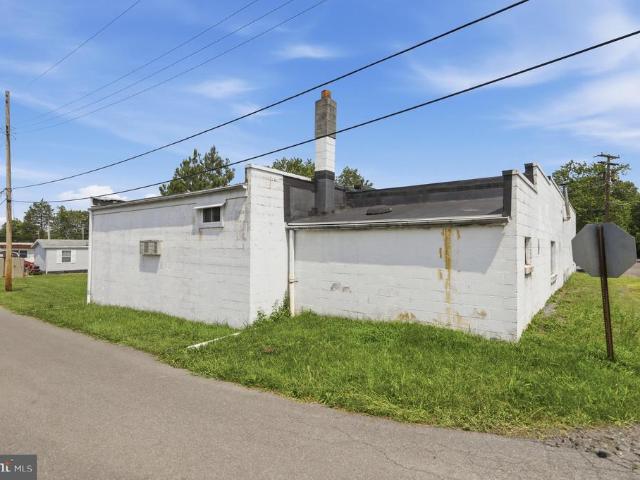 455 Center Avenue