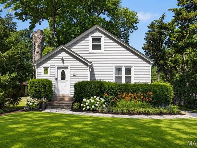 455 Graham Rd, Florissant, MO 63031