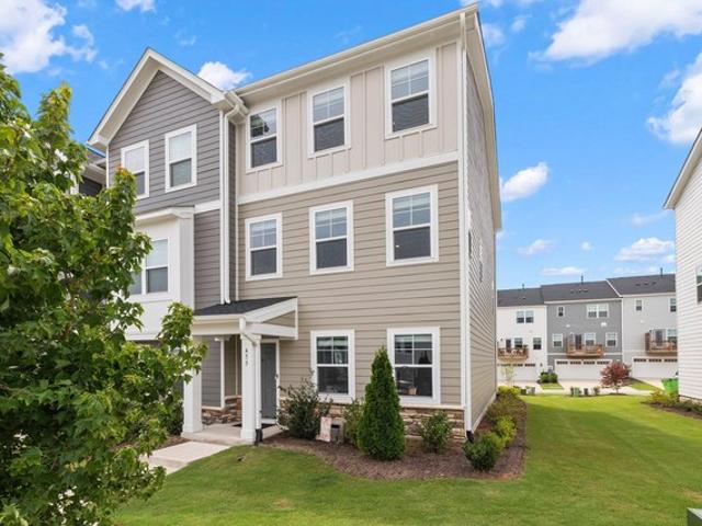 455 Deercroft Dr, Apex, NC 27539